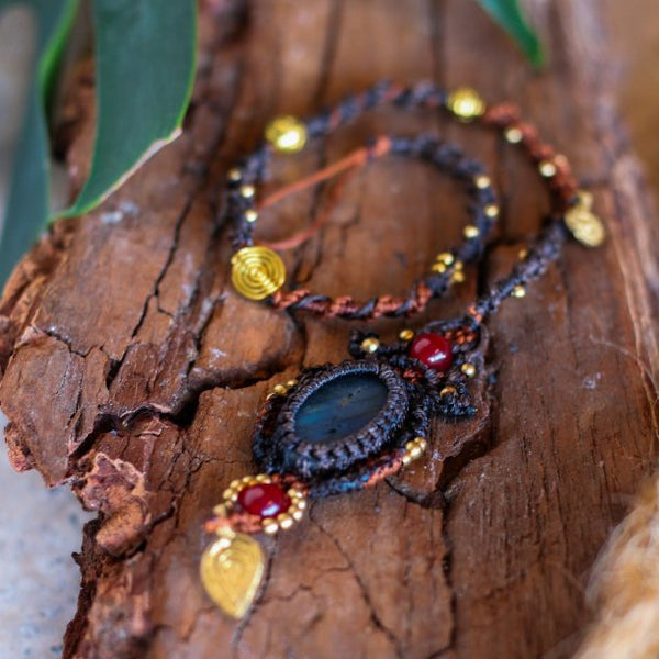 Purchase dreadlock decoration here - Explore our selection